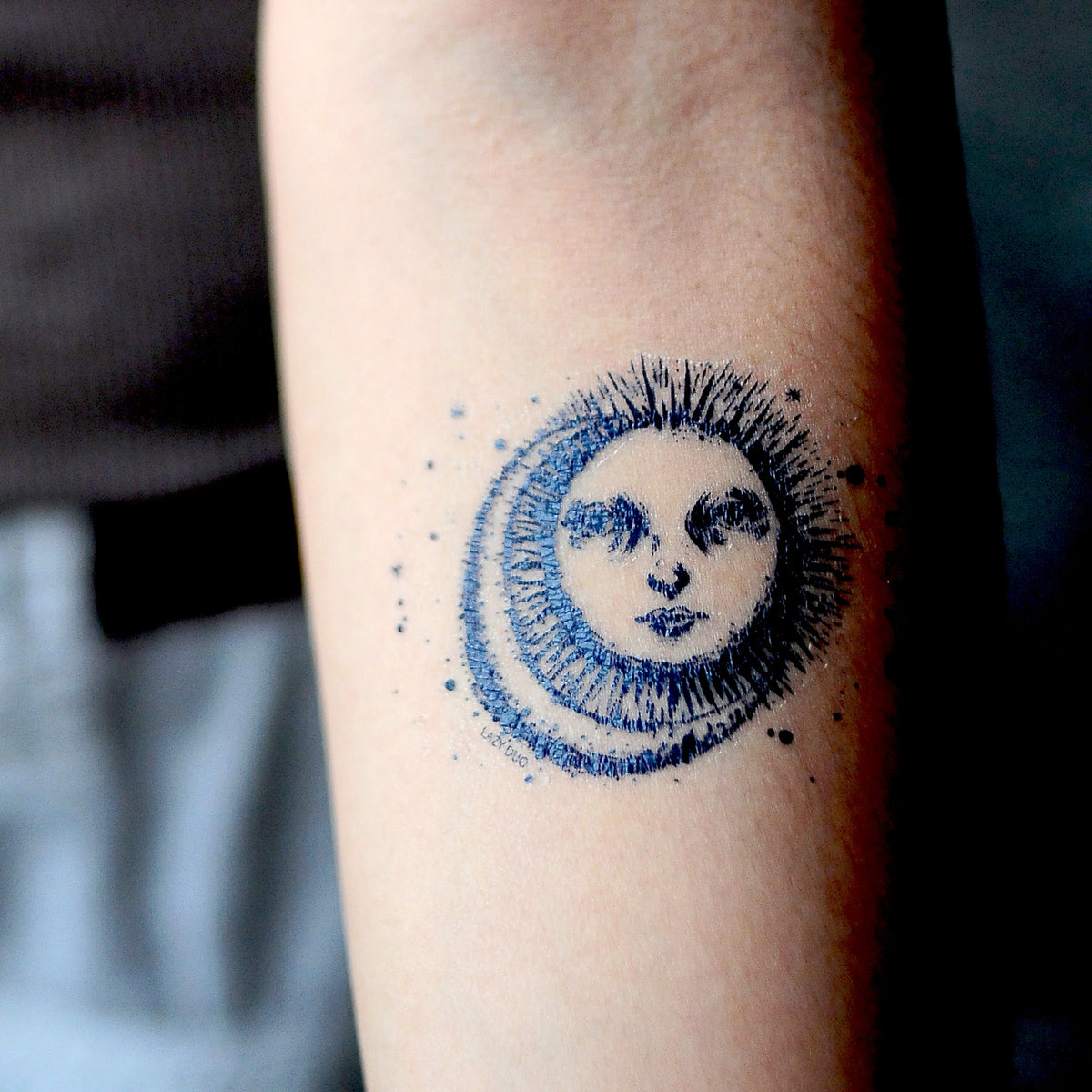 Sun Moon Tattoo Idea Little Tattoos Heart Arrow HK 水彩刺青師防敏紋身貼紙網店印刷少量訂製 ...